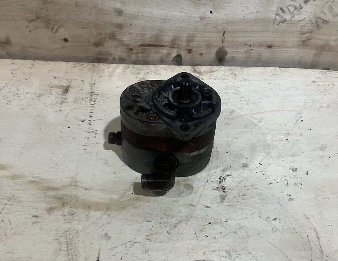 John Deere 3235B Mower Cutting Unit Hydraulic Motor Scalping AMT871 ...