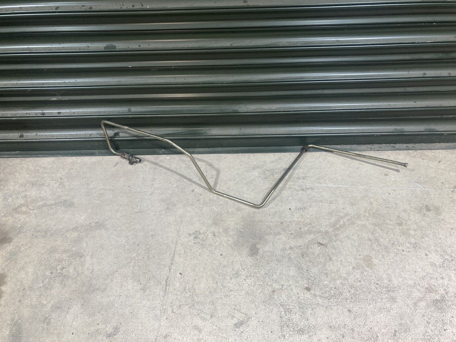 John Deere 2500 FRONT BULKHEAD TO CENTER BULKHEAD Metal Hydraulic Pipe ...